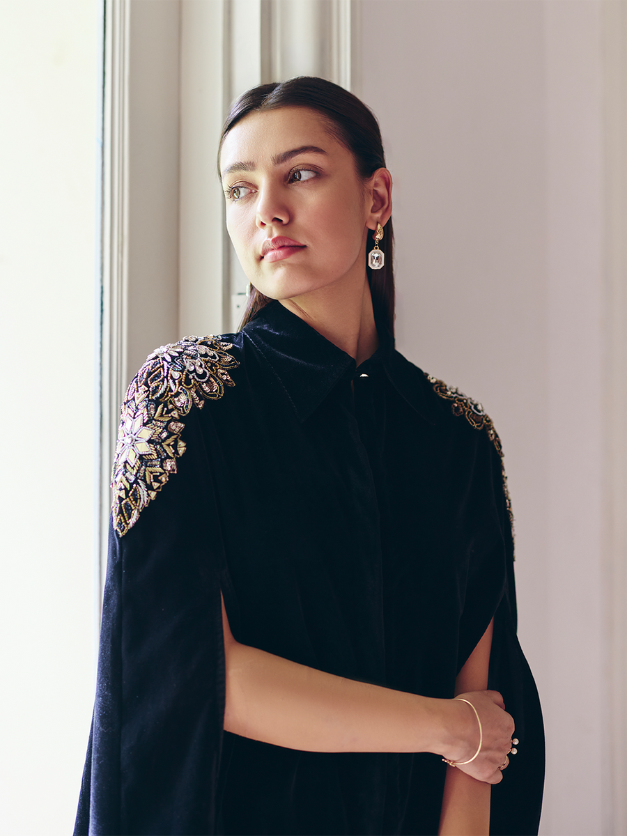 Buy Black Pixel Cape Online - Chique